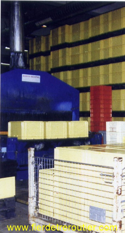 En 1990n GefBox lance un pool de 45000 bacs et installe une 1ère ...